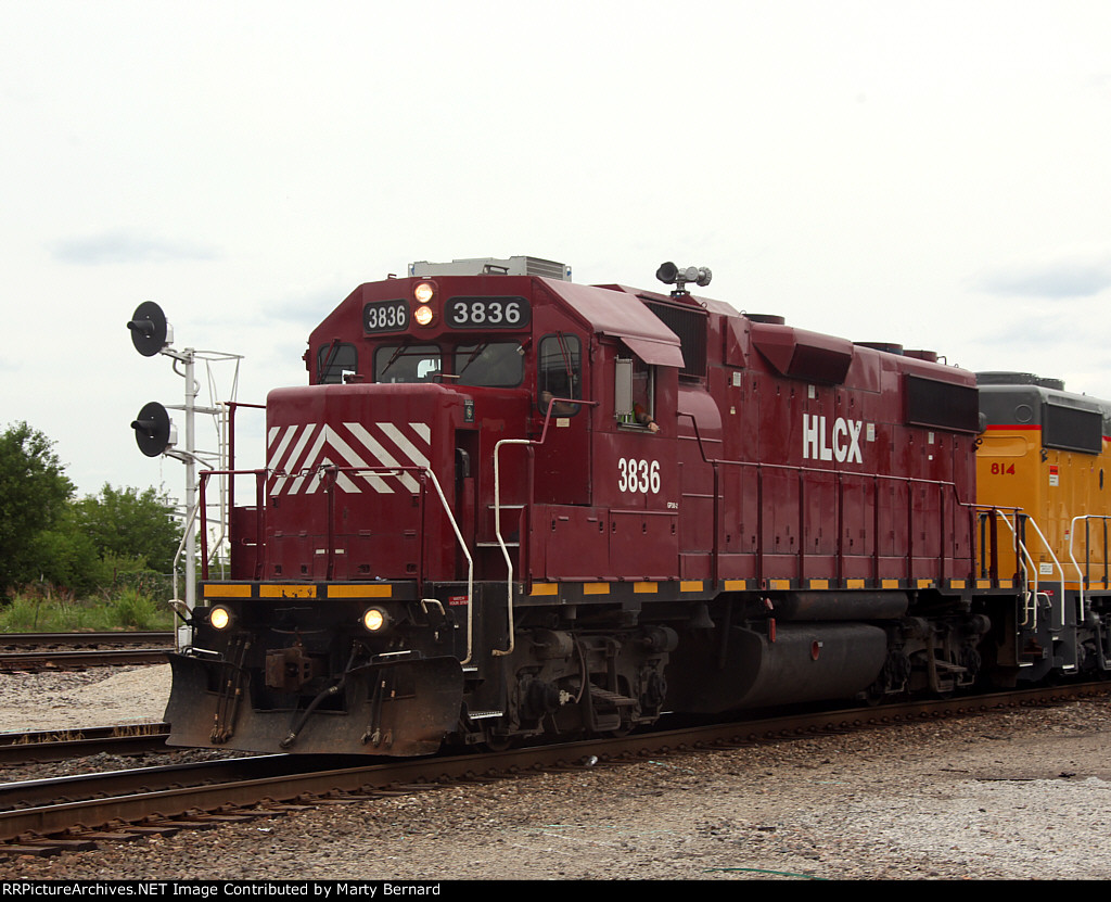 HLCX 3836 at Santa Fe Junction